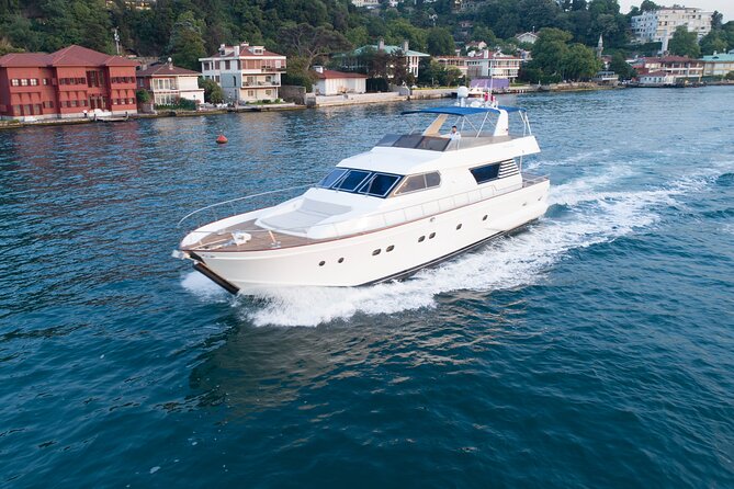 Istanbul Bosphorus Sunset Cruise on the Luxury Yacht - Inclusions and Amenities