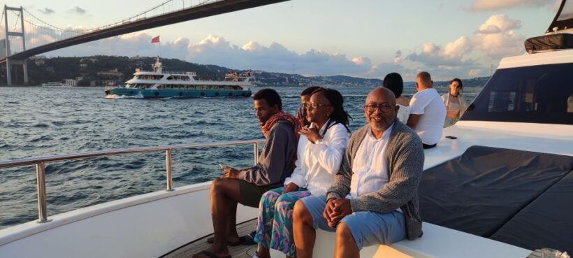 Istanbul: Bosphorus Sunset Cruise on Yacht with Live Guide - Who Will Enjoy This Tour?