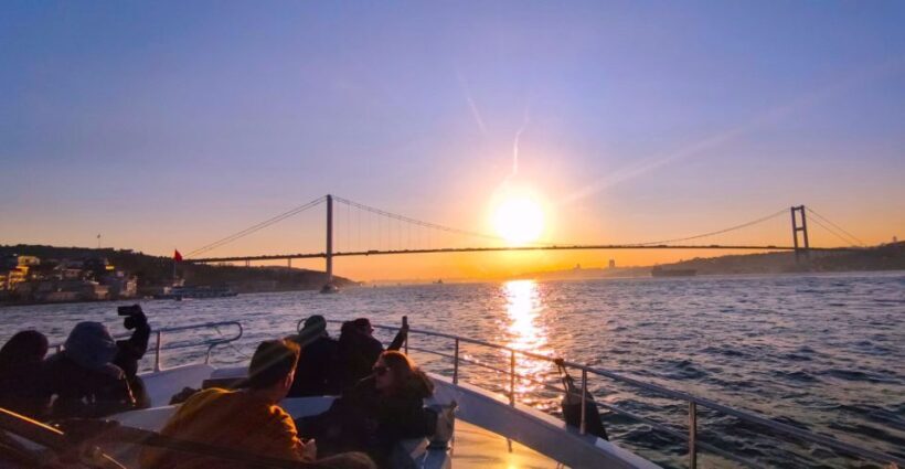 Istanbul: Bosphorus Sunset Cruise with Dinner - Pricing and Value