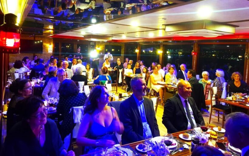 Istanbul: Bosphorus Sunset Cruise with Dinner - FAQ