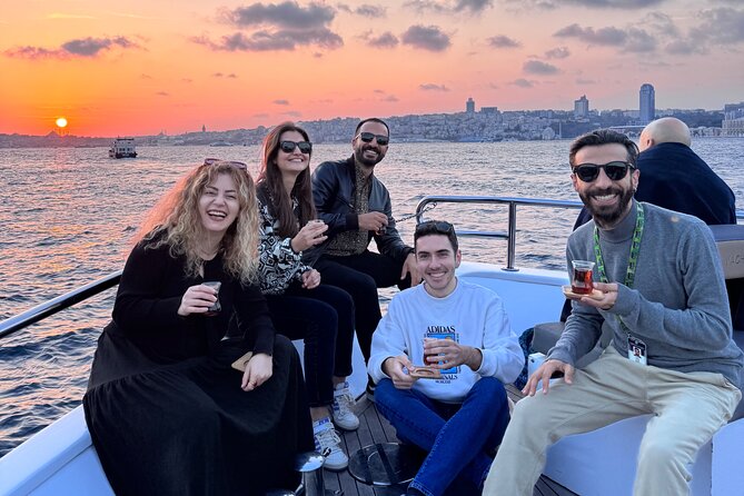 Istanbul Bosphorus Sunset Yacht Cruise - Key Points