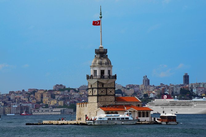 Istanbul City Tour and Bosphorus Sightseeing Cruise With Lunch - Discovering the Allure of the Blue Mosque