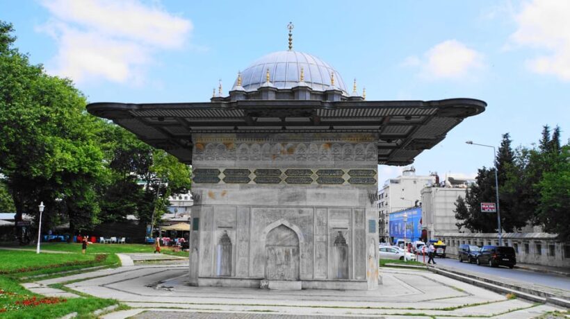 Istanbul: Discover Dolmabahçe Palace and Surroundings - An Authentic Look at Istanbuls Splendor: Dolmabahçe and More
