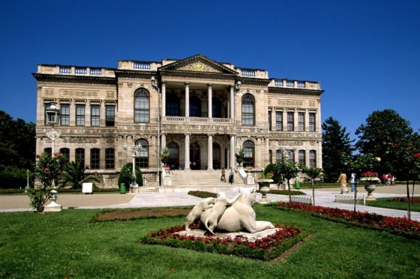 Istanbul: Dolmabahçe Palace and Uskudar Guided Tour - The Highlights with Real Feedback