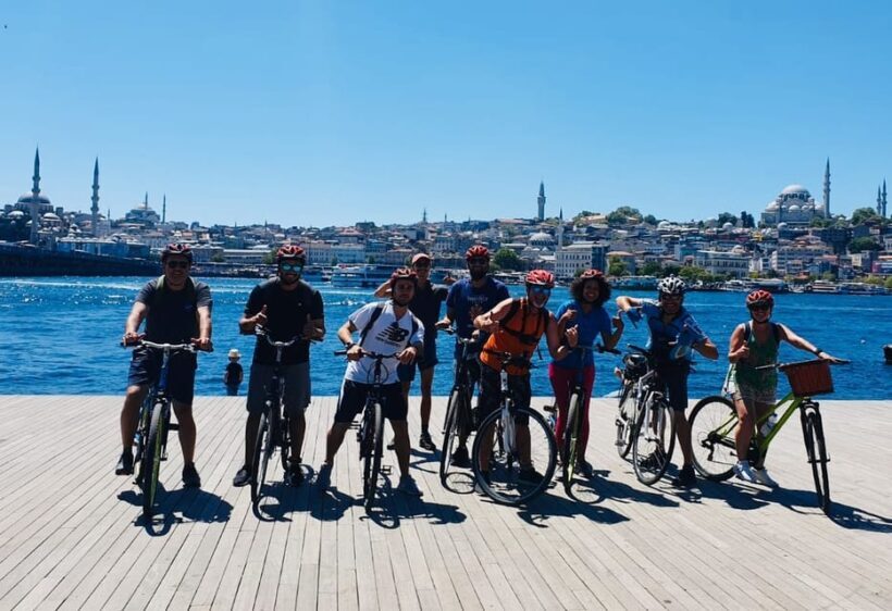 Istanbul: Eurasia Bike & Boat Half-Day Tour - Returning to Balat and Free Time