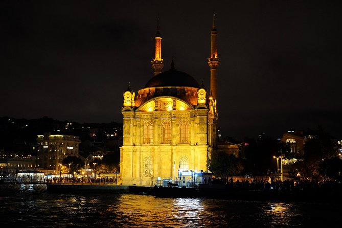 Istanbul Evening Sightseeing and Food Tasting Tour - Food Sampling
