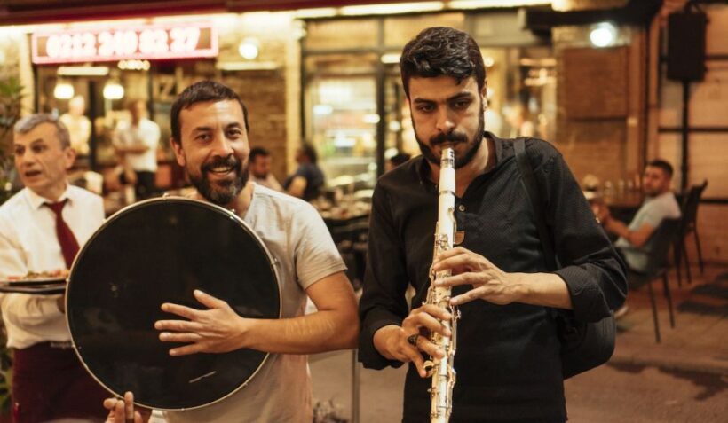 Istanbul: Evening Walking City Tour with A Private Guide - Fewer Tourists, More Local Flavor