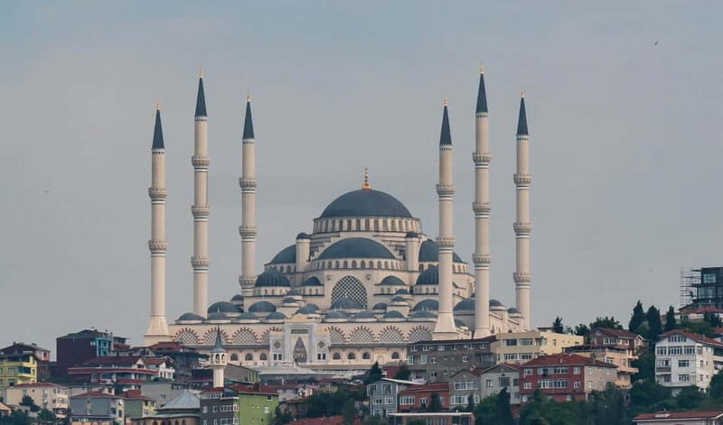Istanbul: Explore Istanbul Asian Continent - A Practical Guide to Your Istanbul Asian Continent Tour