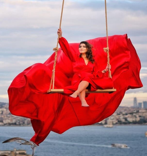 Istanbul Flying Dress Rooftop Photo Shoot - A Detailed Look at the Istanbul Flying Dress Rooftop Photoshoot