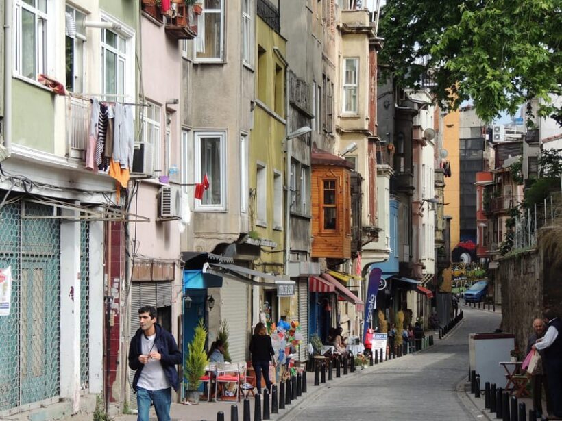 Istanbul: Galata Tower, Chora Church, and Balat Tour - Discovering Istanbul with a Local Guide