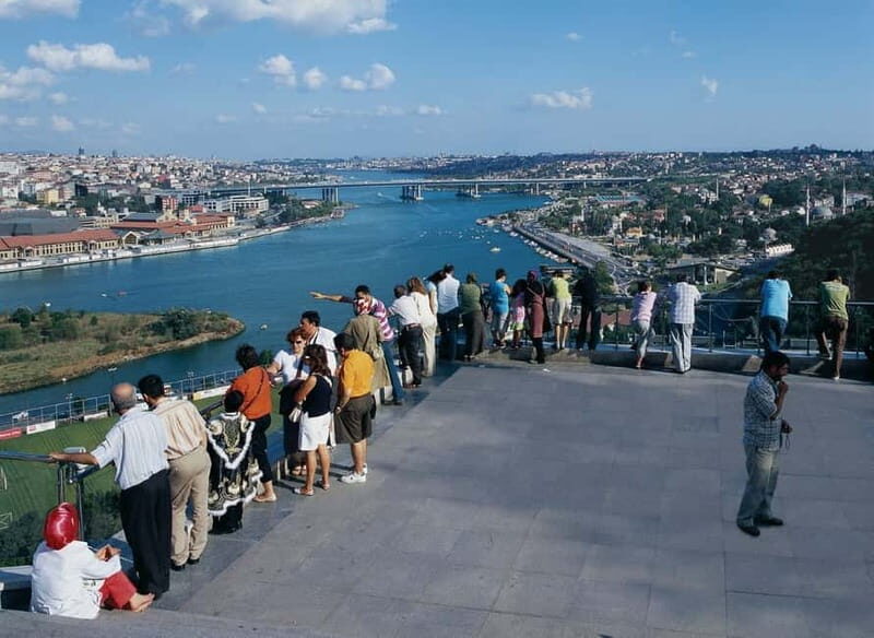 Istanbul: Guided Bosphorus Cruise & Golden Horn Bus Tour - The Bosphorus Cruise