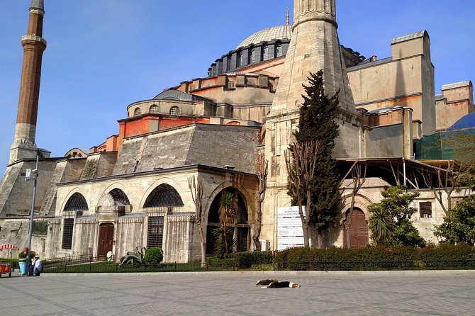 Istanbul Guided Tour Hagia Sophia, Topkapi, Cistern With Tickets - Exploring Topkapi Palace