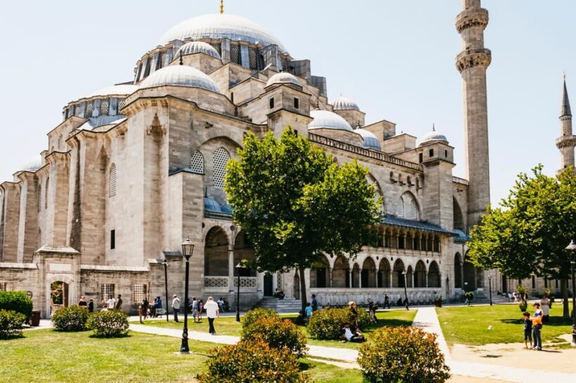 Istanbul: Hagia Sophia, Blue Mosque, Suleymaniye Mosque Tour - An In-Depth Look at the Itinerary and What You Can Expect