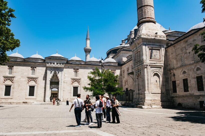 Istanbul: Hagia Sophia, Blue Mosque, Suleymaniye Mosque Tour - Who Will Love This Tour?