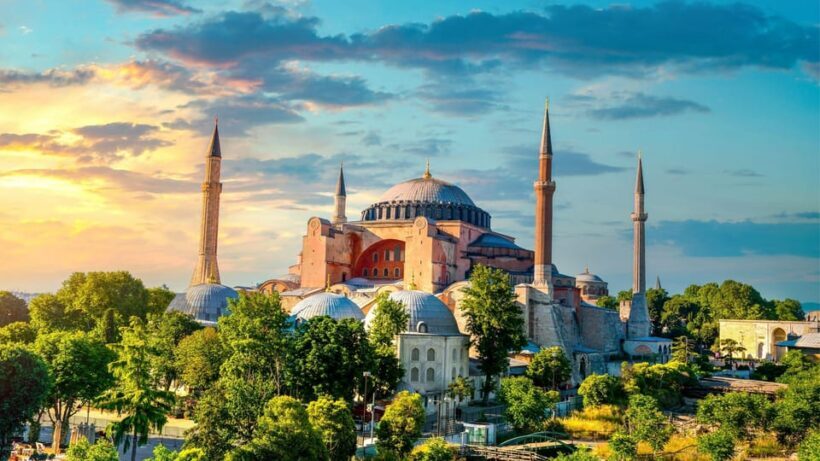 Istanbul: Hagia Sophia Guided Tour with Skip-the-Ticket-Line - Key Points