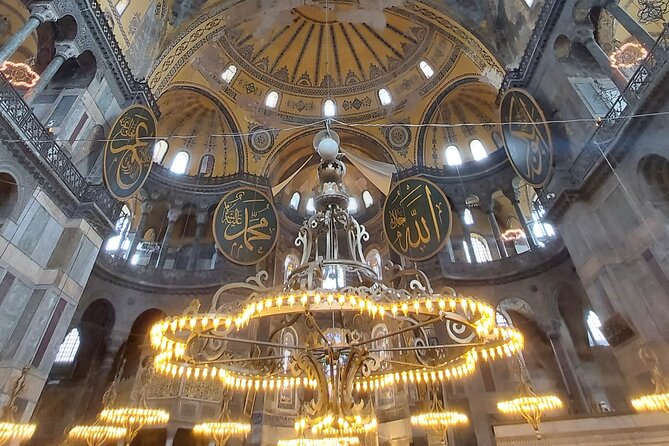 Istanbul Highlights Blue Mosque, Hagia Sophia, Cisterns and More! - Tour Experience and Guides
