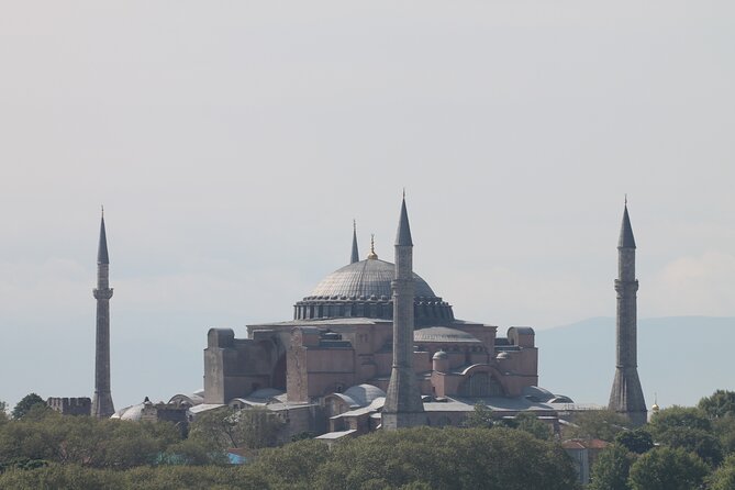 Istanbul IST Airport Economy Minivan Transfer - Key Points