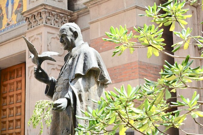 Istanbul Modern City Walking: Taksim to Galata With Secret Passages - Hidden Passageways