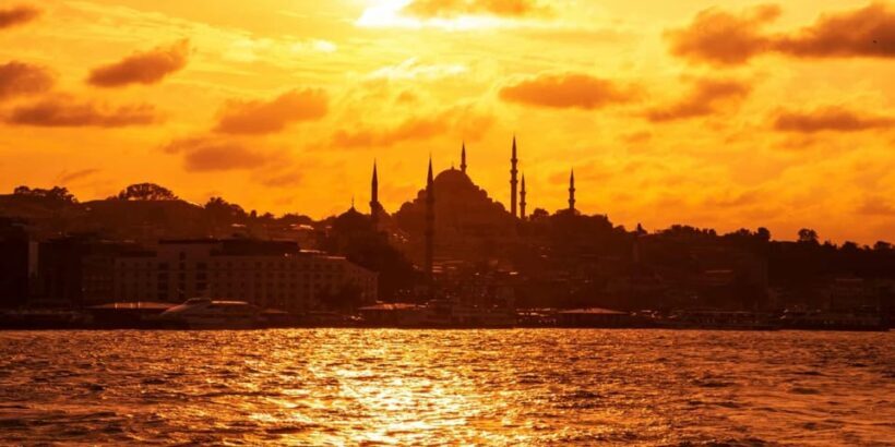 Istanbul: Morning or Sunset Cruise with Guide and Snacks - Practical Tips for Your Cruise