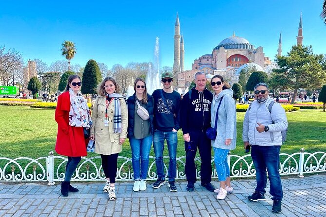 Istanbul Mosques Walking Tour: Hagia Sophia and Blue Mosque - Exploring the Hagia Sophia: A Magnificent Architectural Marvel