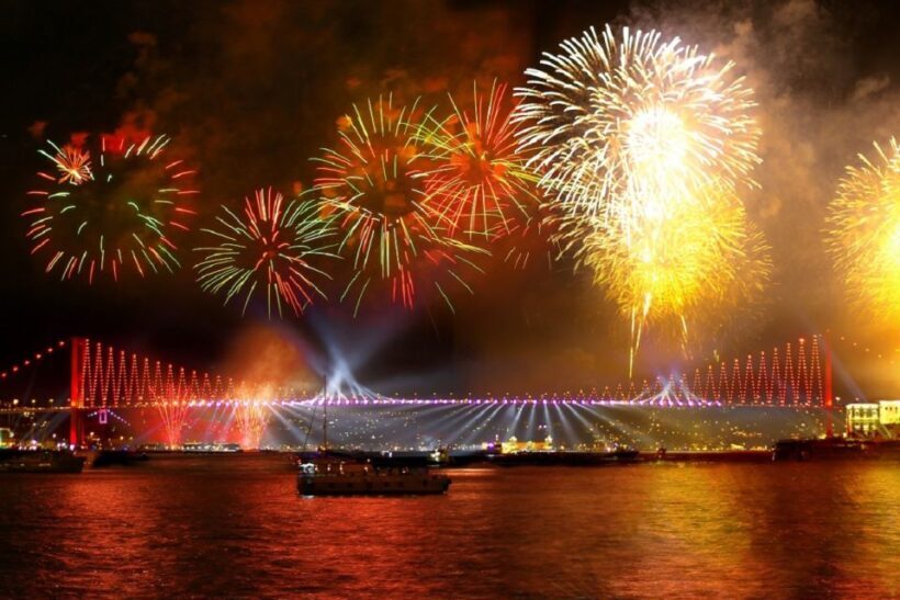 Istanbul: New Year's Eve Cruise Between Two Continents - The Experience: Balance of Highlights and Caveats