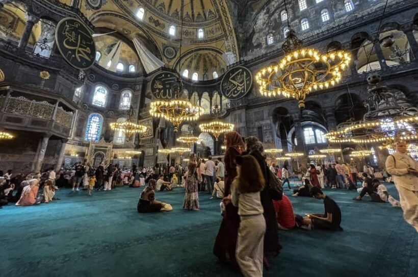 Istanbul: Old City And Bosphorus Bus Tour with Lunch - Authentic Insights from Reviews
