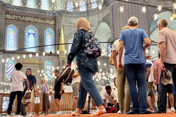 Istanbul Old City: Basilica Cistern - Blue Mosque - Grand Bazaar - Tour Details and Logistics