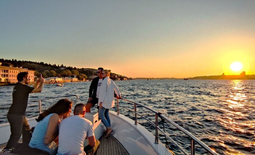 Istanbul: Old City Tour and Luxury Sunset Bosphorus Cruise - Final Thoughts: Who Should Consider This Tour?