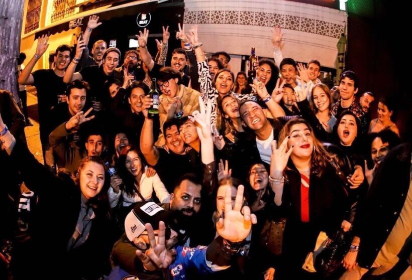 Istanbul: Party Pub Crawl with Party Bus - Key Points