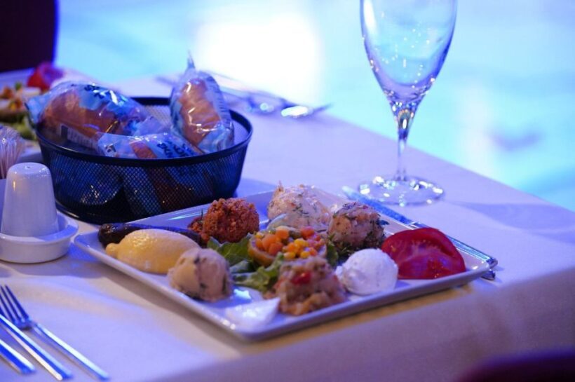 Istanbul: Pasha Istanbul Dinner Cruise - A Deep Dive into the Experience