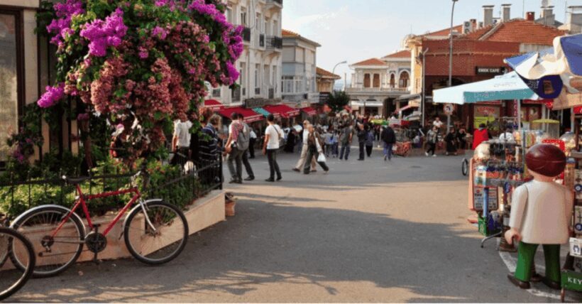 Istanbul: Princes Islands Tour with Heybeliada and Büyükada - A Balanced View: Pros & Cons