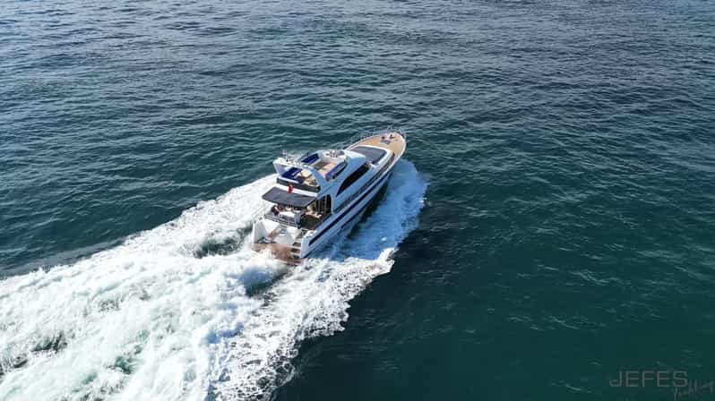 Istanbul: Private Bosphorus Tour On Luxury Yacht Eco#8 - Setting Sail in Style: What to Expect on the Bosphorus Yacht Tour