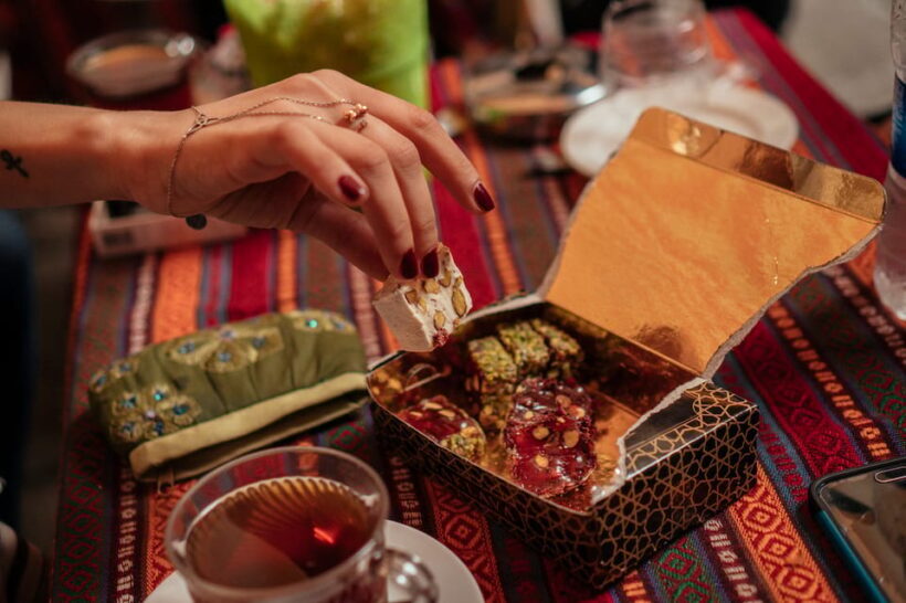 Istanbul: Private Guided Food Tour with 10 Tastings - Key Points