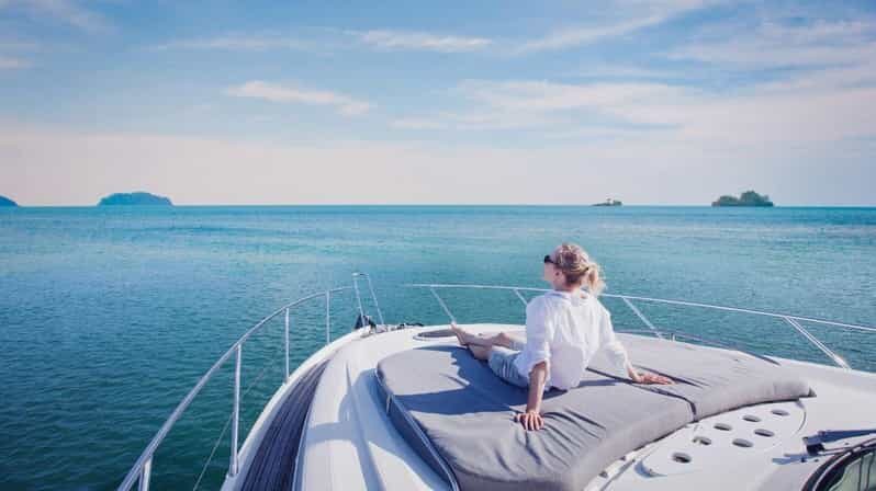 Istanbul: Private Luxury Yacht Cruise on the Bosporus - A Closer Look at the Experience