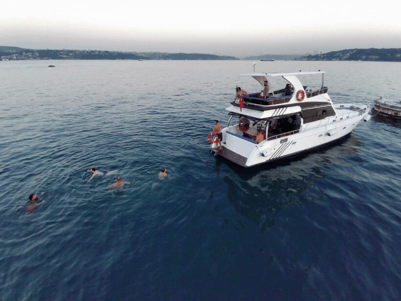 Istanbul: Private Yacht Organization on Bosphorus (14 Meter) - Customization and Extras: Making Your Cruise Special