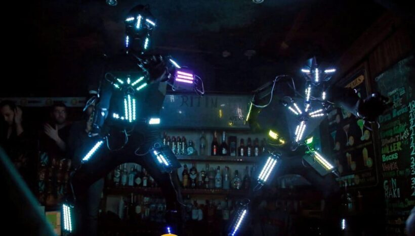 Istanbul: Rooftop Pub Crawl with Party Bus - Practical Tips for Participants