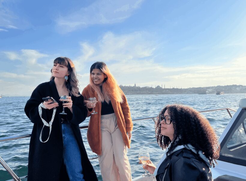 Istanbul: Small Group Yacht Tour with Unlimited Wine - Why the Reviews Love It