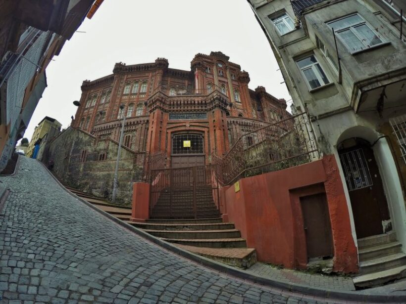 Istanbul: Suleymaniye Mosque, Zeyrek, Fener and Balat tour - FAQs