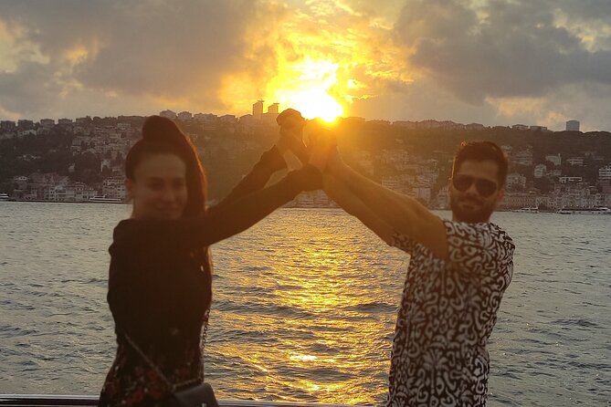 Istanbul Sunset Cruise With Luxury Yacht On Bosphorus - Meeting and Pickup Information