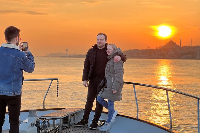 Istanbul Sunset Yacht Cruise on the Bosphorus With Transfers - Inclusions and Refreshments