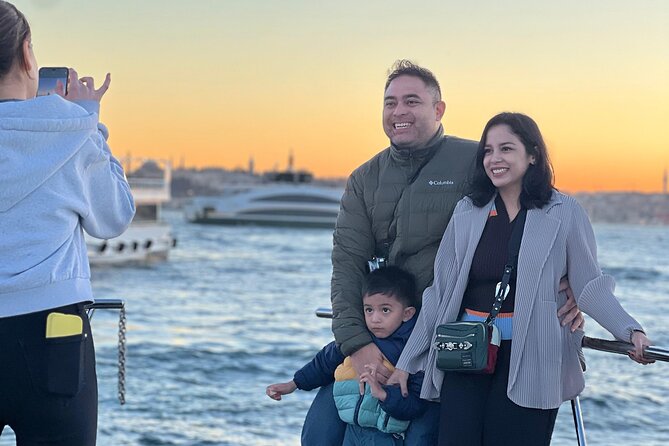 Istanbul Sunset Yacht Cruise on the Bosphorus With Transfers - Personalized and Comfortable Journey