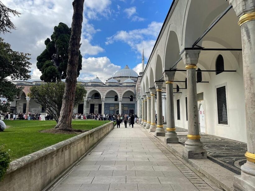 Istanbul: Topkapi Palace & Dolmabahce Palace Combo Ticket - Key Points