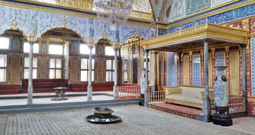 Istanbul: Topkapi Palace Guided Tour - Price and Value Analysis
