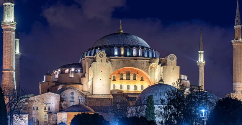 Istanbul: Tour of Hagia Sophia and Blue Mosque By Night - What Past Travelers Say