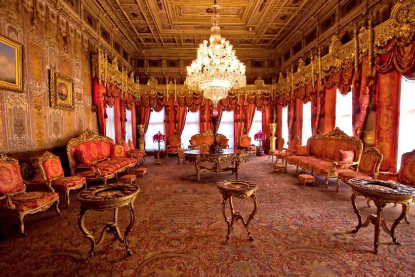 Istanbul:Dolmabahce Palace Skip-the-Line Entry & Audio Guide - A Practical Guide to the Dolmabahce Palace Tour