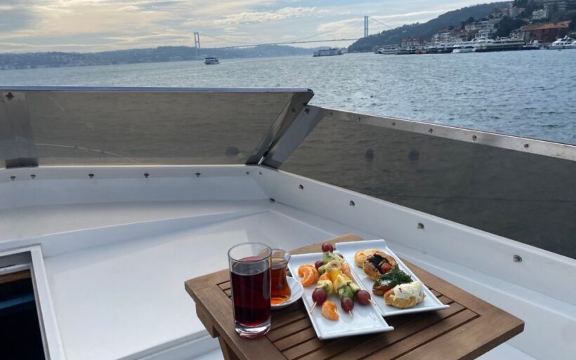 Istanbul:Golden Horn&Bosphorus Sunset Cruise on Luxury Yacht - Who Should Consider This Tour?