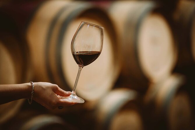 Italian Cooking Class and Wine Tasting in Tuscany - Meeting Your Chefs: Local Culinary Experts