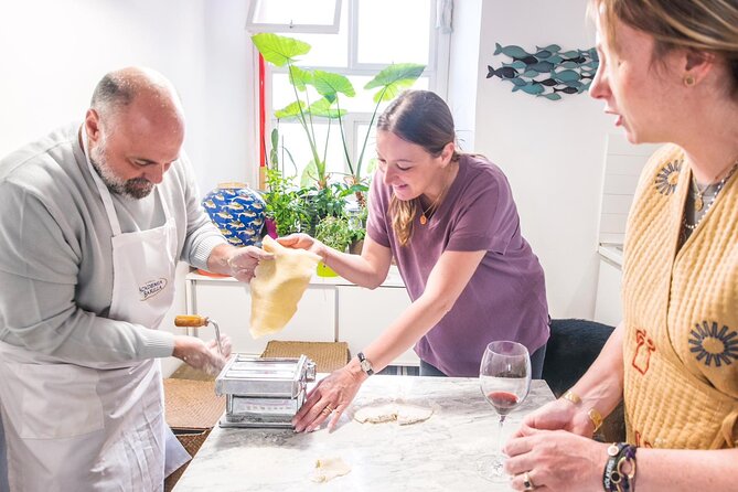 Italian Cooking Class in Rome near Vatican City with Ale & Larry - Key Points