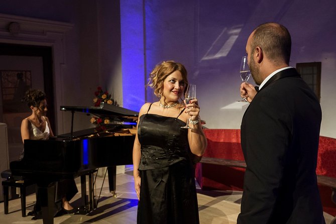 Italian Opera in Siena Experience - Taking in Sienas Historic Center