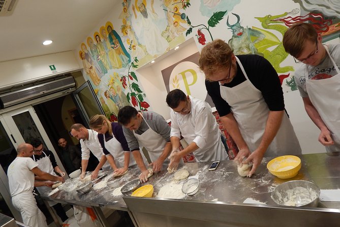 Italian Pizza Cooking Class With Chef Francesco in Padova - Location and Accessibility